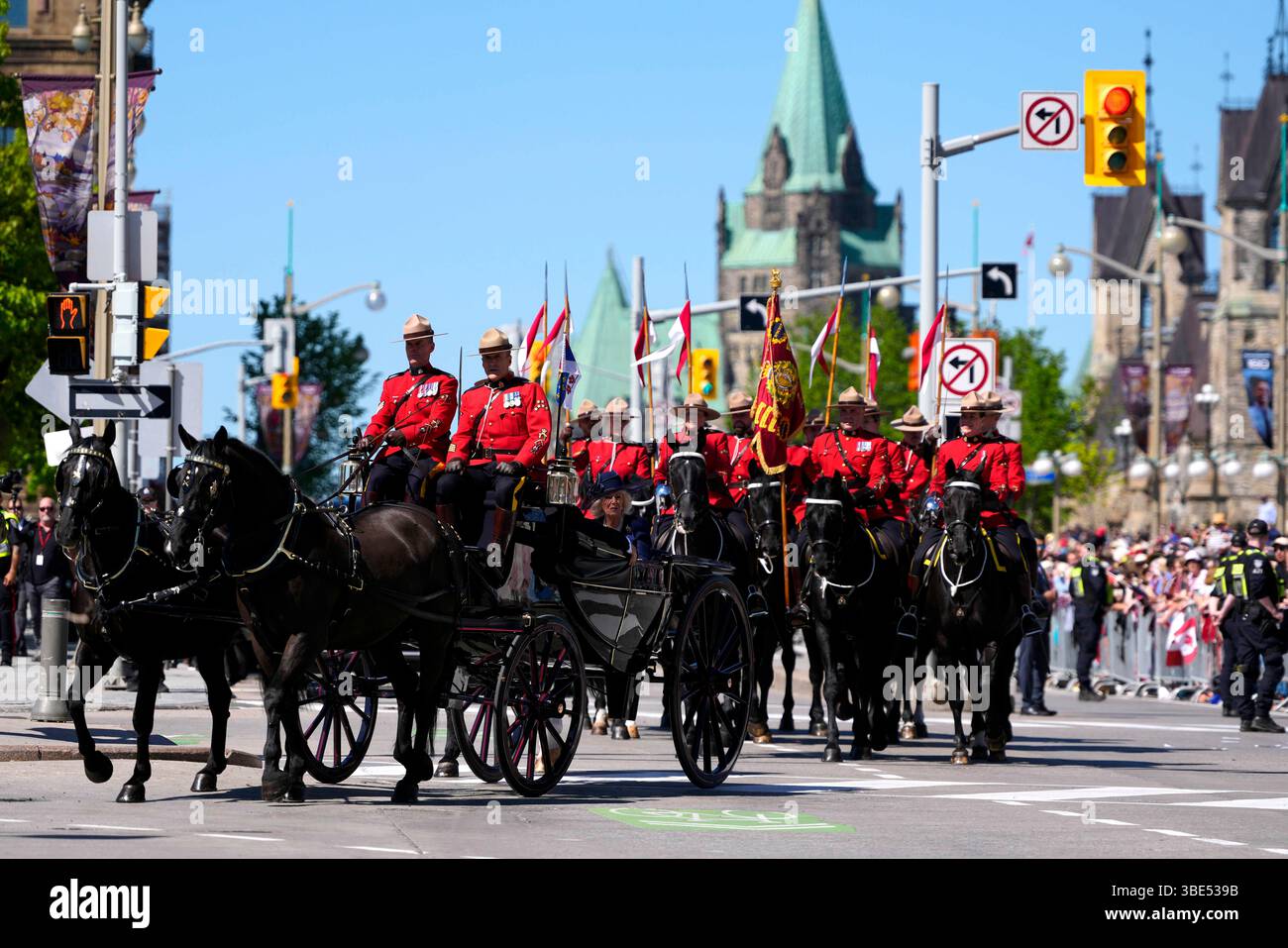 Ottawa, Can. 27th May, 2025. King Charles and Queen Camilla arrive by ...