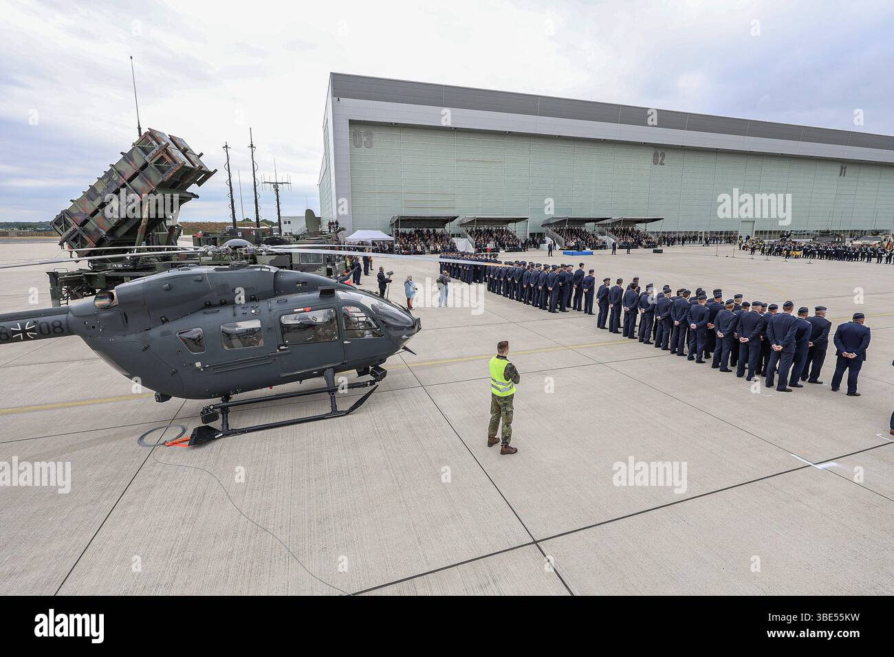 Generalleutnant Holger Neumann hat das Kommando über die Luftwaffe von Generalleutnant Ingo ...