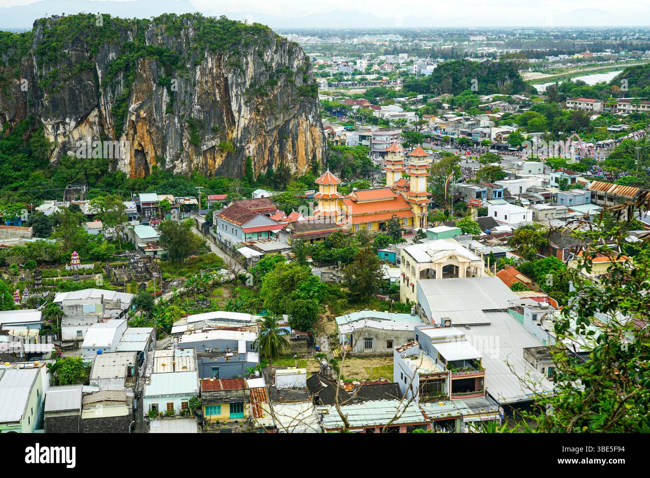 Village behind forest near river hi-res stock photography and images ...