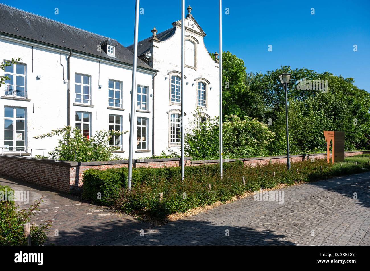 Hof Ter Welle, an old castle landmark, now a special youth care house ...