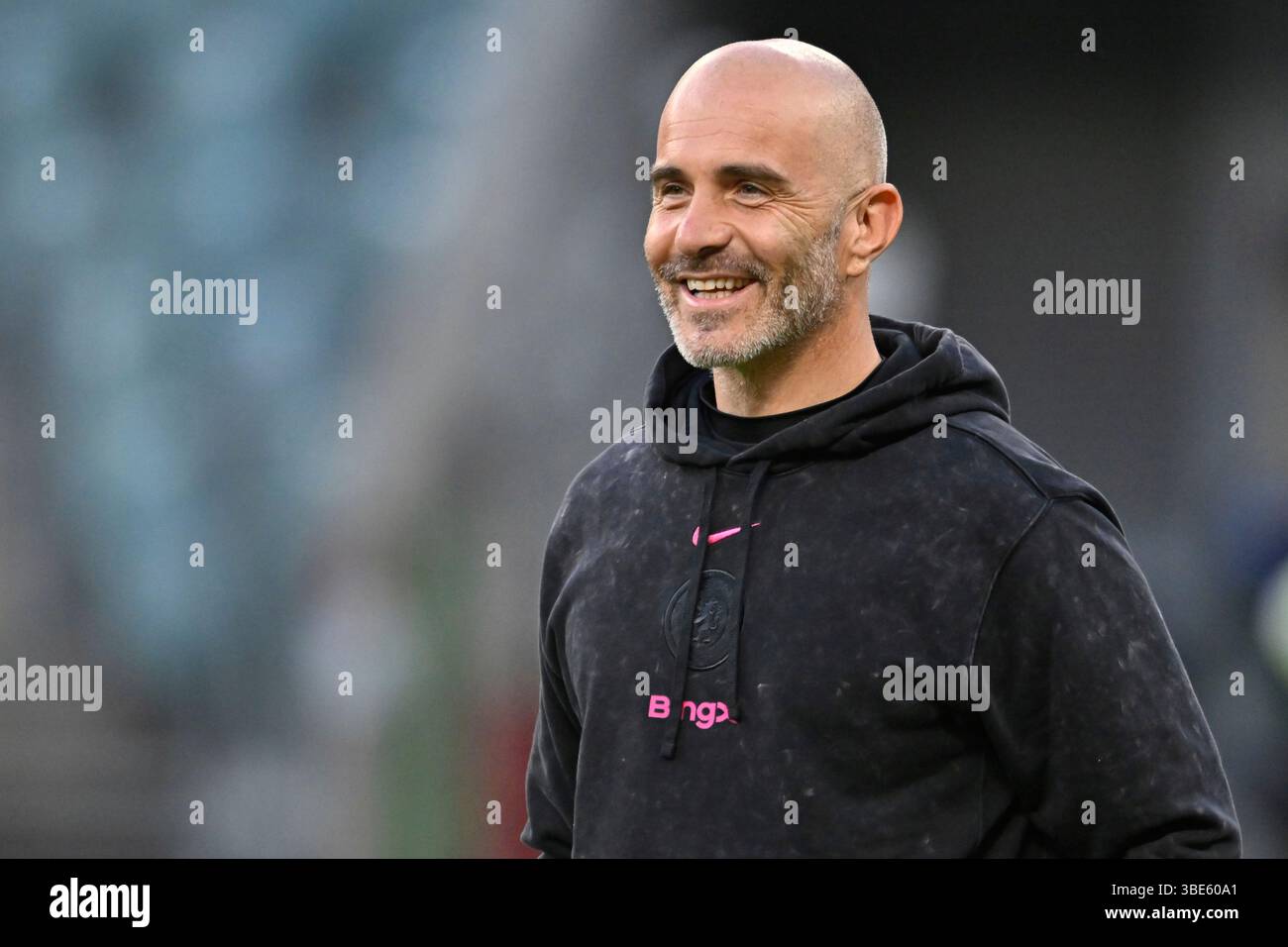 Chelsea's head coach Enzo Maresca attends the training session ahead of ...