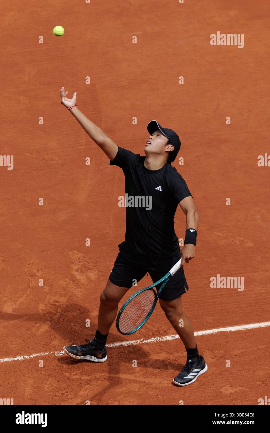 Learner Tien of United States during the Roland-Garros 2025, French ...