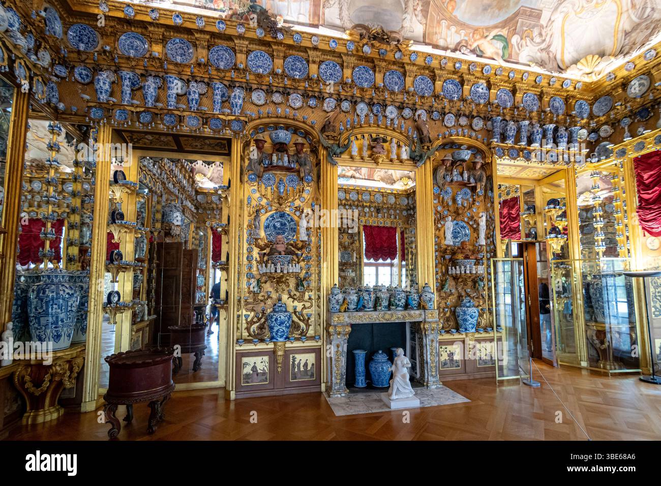 Porcelain Cabinet, Charlottenburg Palace, Berlin, Germany Stock Photo ...