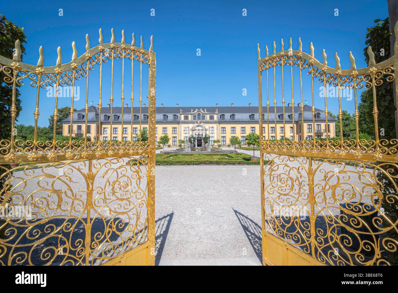Herrenhausen Palace (German: Schloss Herrenhausen) is a former royal ...