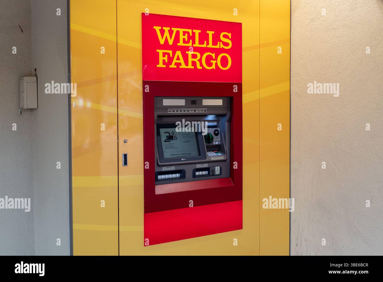 Walnut Creek, USA. 10th Sep, 2024. Close-up of red and yellow colored ...