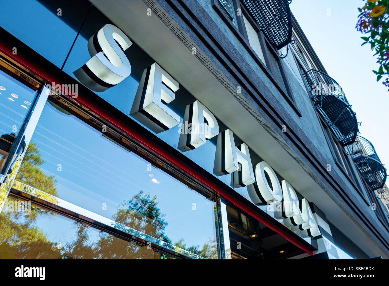 USA. 03rd Aug, 2024. Signage of a Sephora store against the facade of a ...