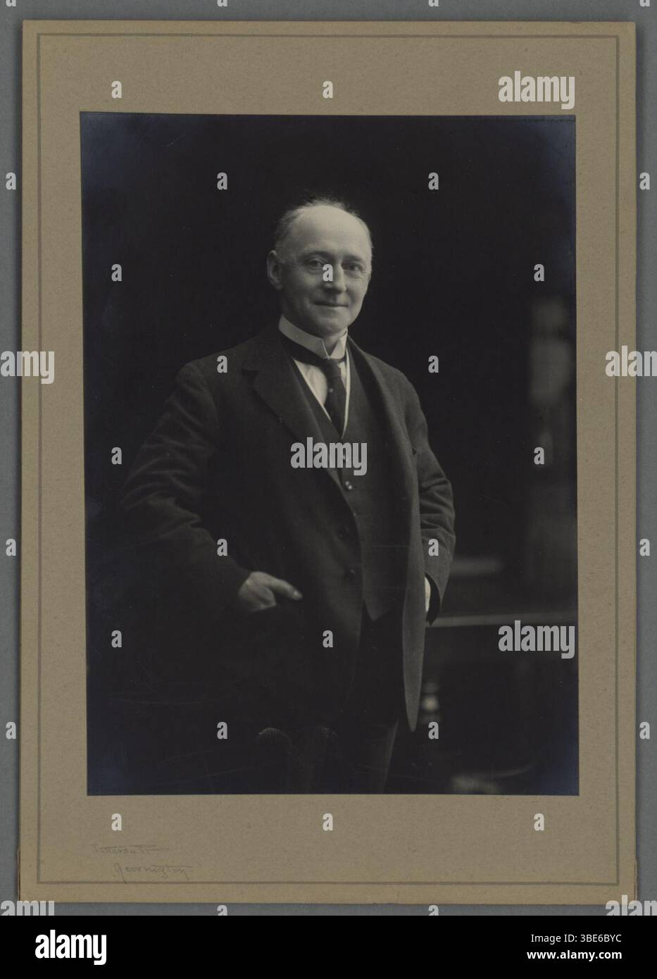 John Hugh Edwards (5236522 Stock Photo - Alamy