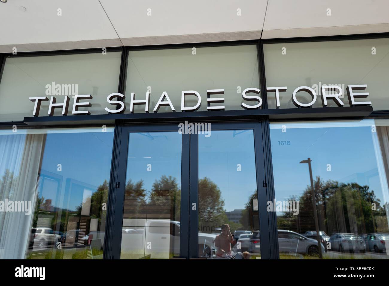 USA. 09th Aug, 2024. Facade of The Shade Store in San Ramon, California ...