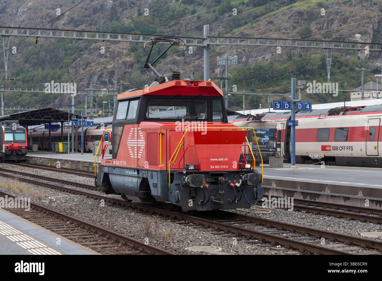 SBB (Swiss Railways) class 922 electric shunting locomotive at Brig ...