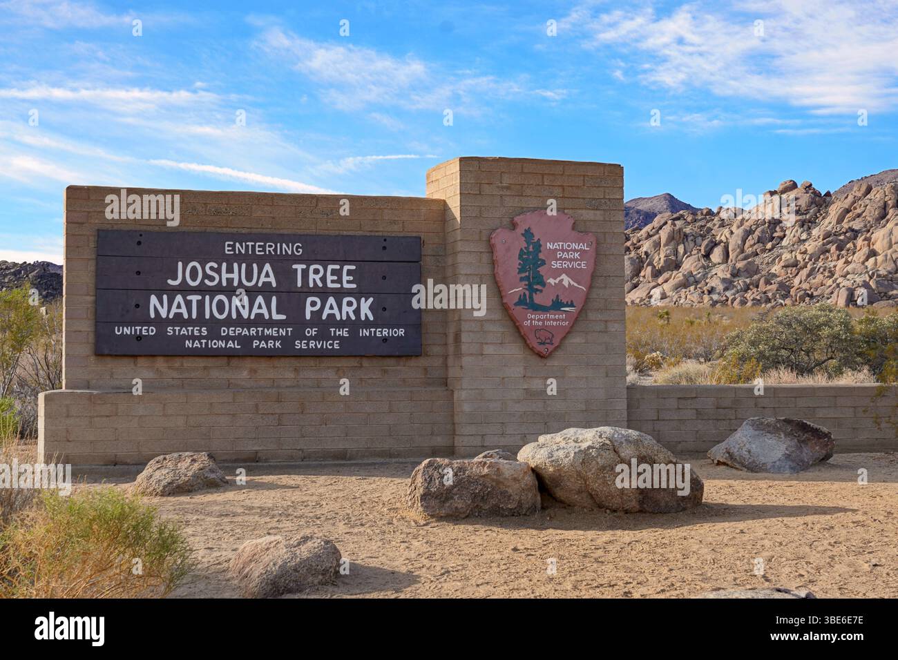 Entrance Sign for Joshua Tree National Park in California Stock Photo ...