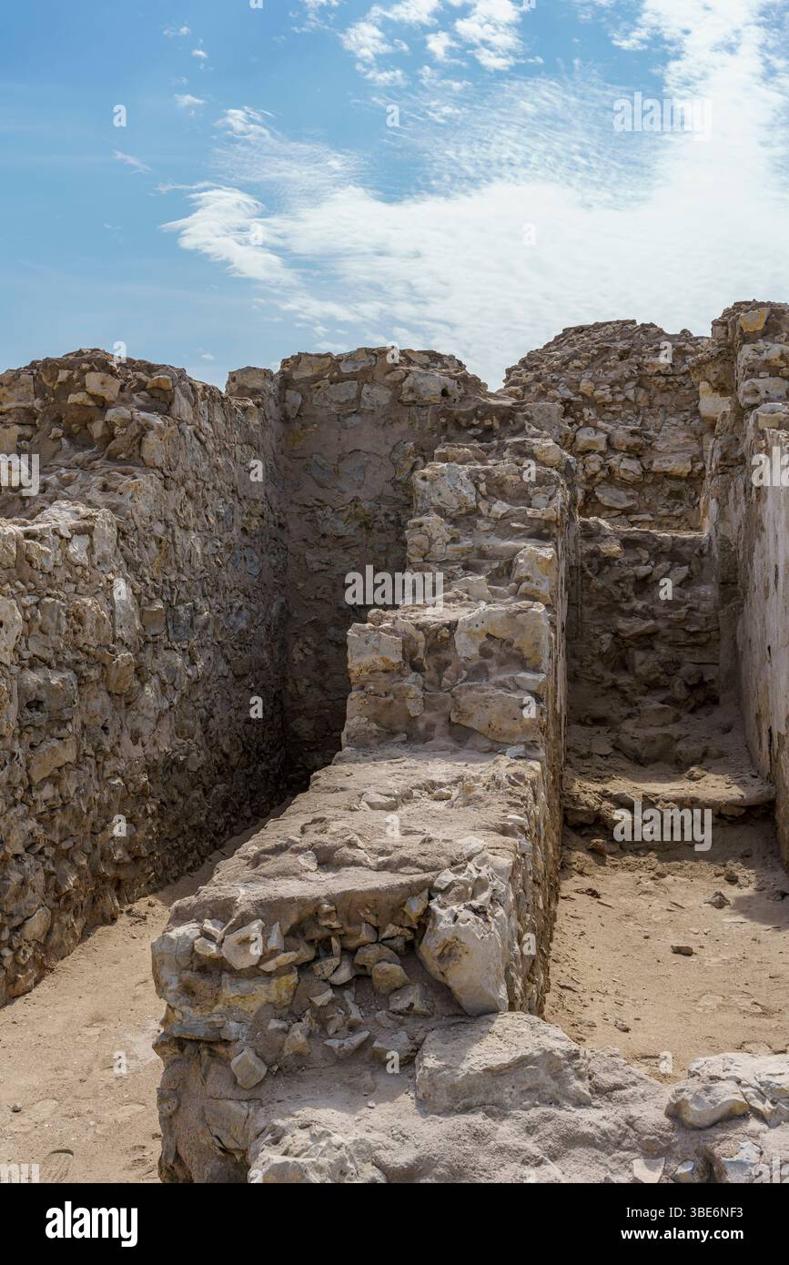 Interior stone chamber of Dilmun tomb at A'ali shows ancient burial ...