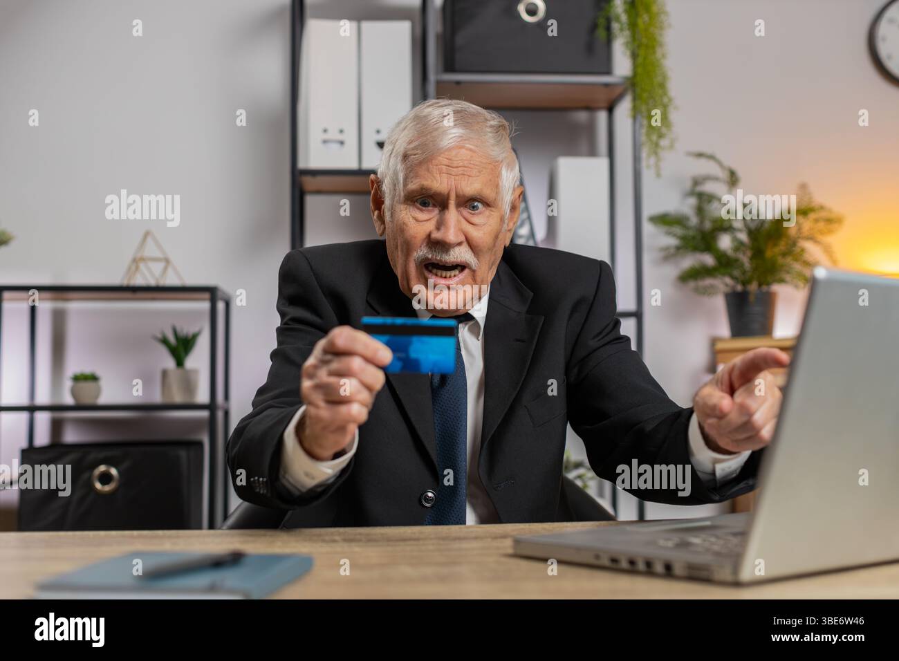 Blocked pensioner hi-res stock photography and images - Alamy