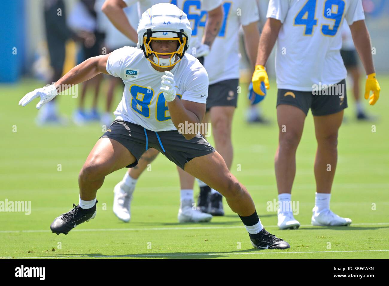 Los Angeles Chargers tight end Oronde Gadsden II runs a drill during ...
