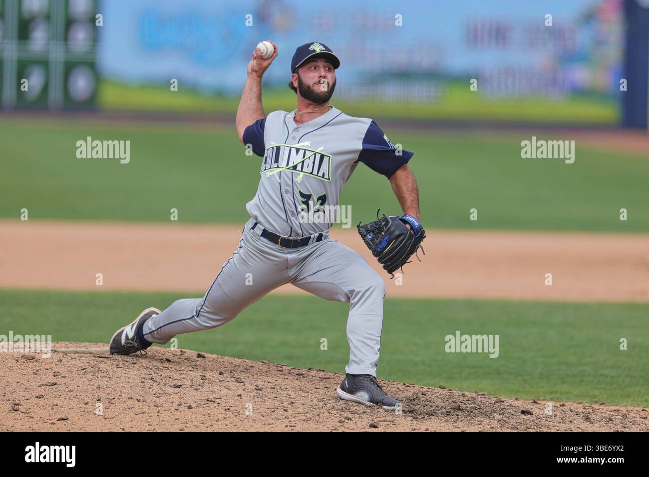 Kannapolis, NC: Columbia Fireflies pitcher Nick Conte (32) delivers a ...