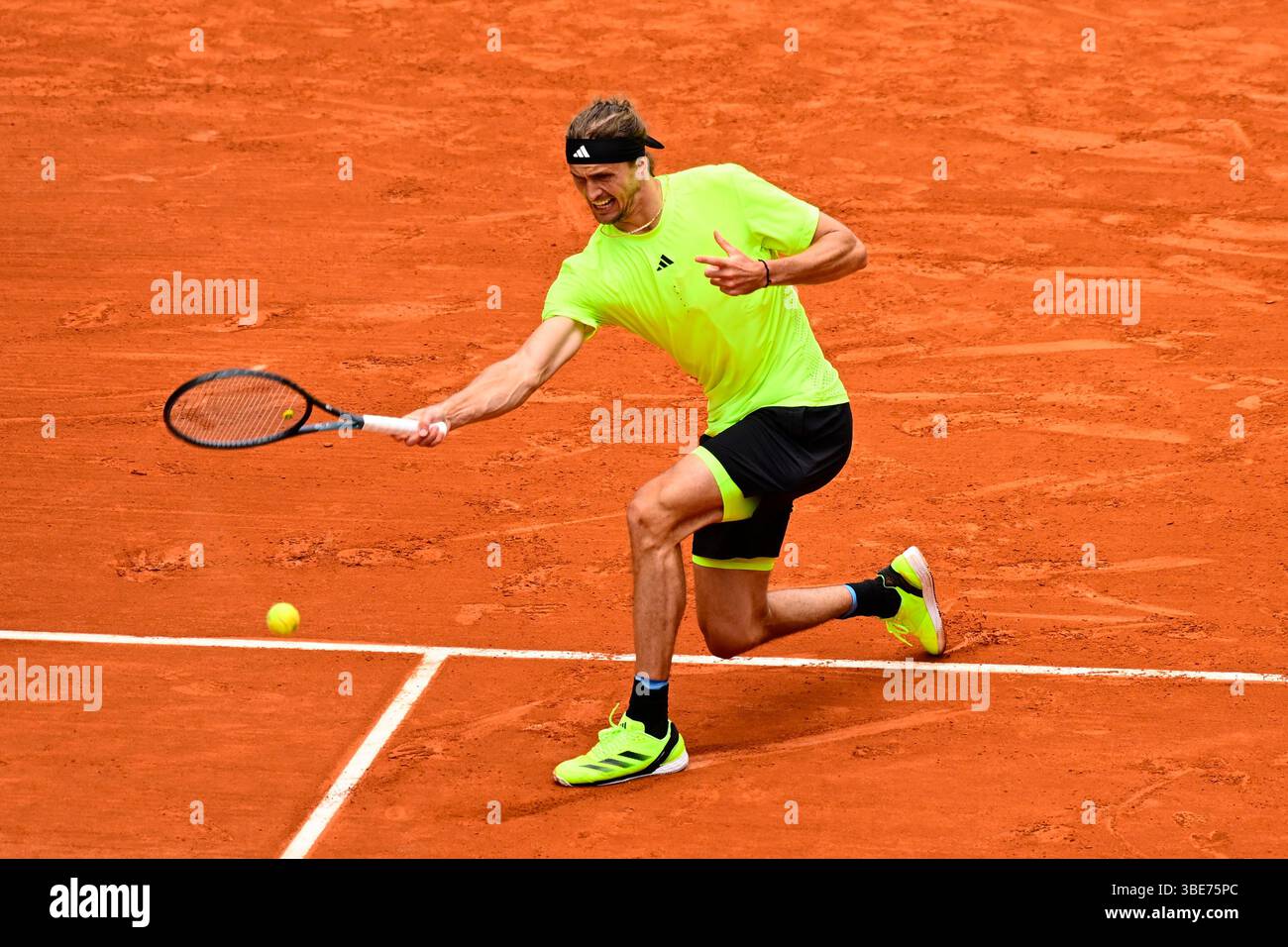 Paris, France. 27th May 2025, Roland Garros, Paris, France; Alexander ...