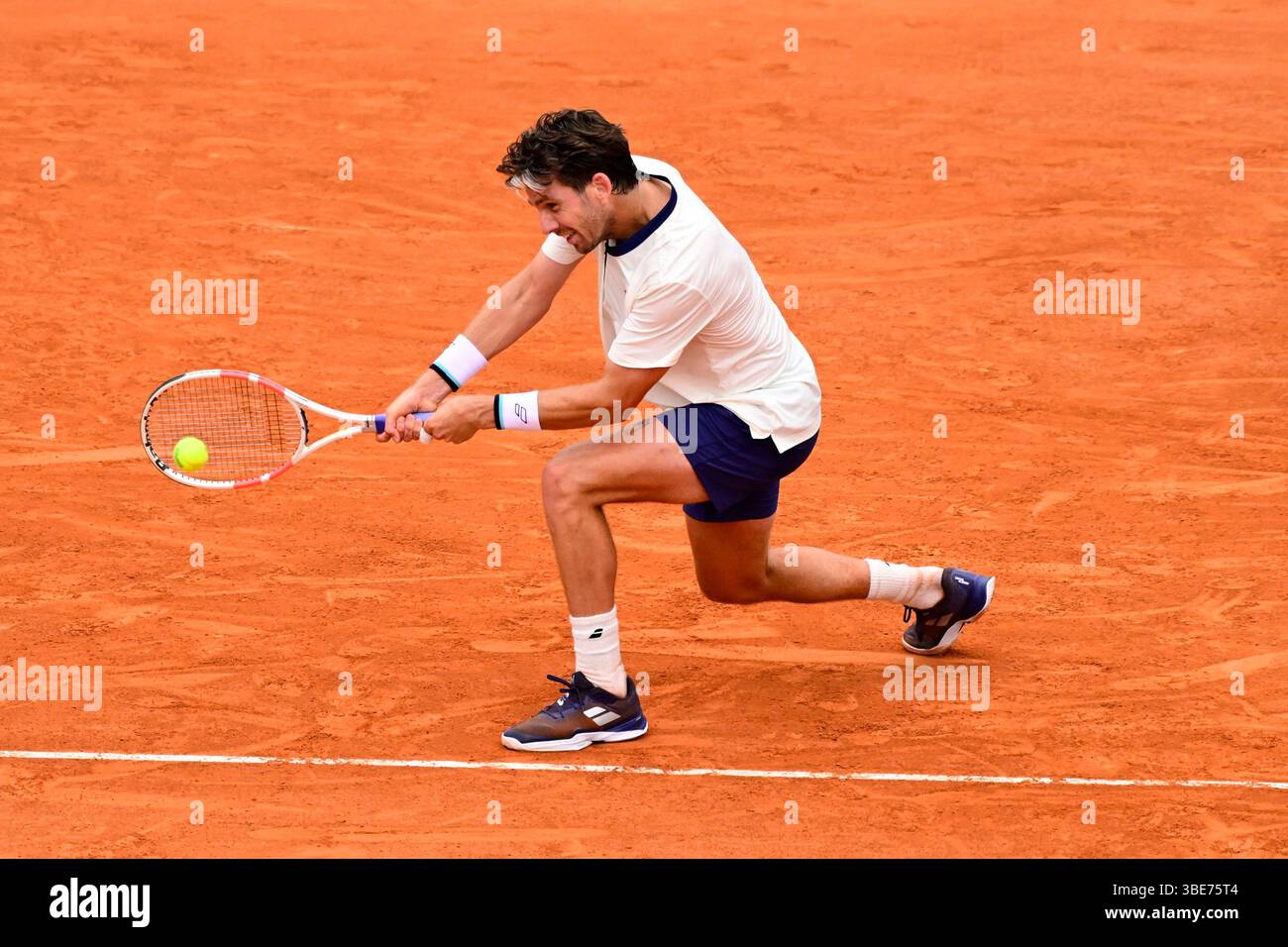 Paris, France. 27th May 2025, Roland Garros, Paris, France; Cameron ...