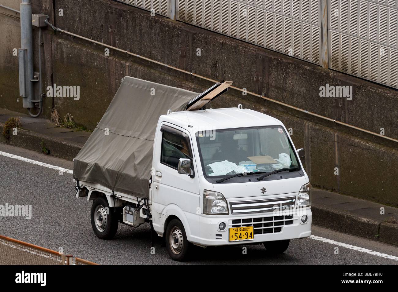 Japanese light trucks hi-res stock photography and images - Alamy