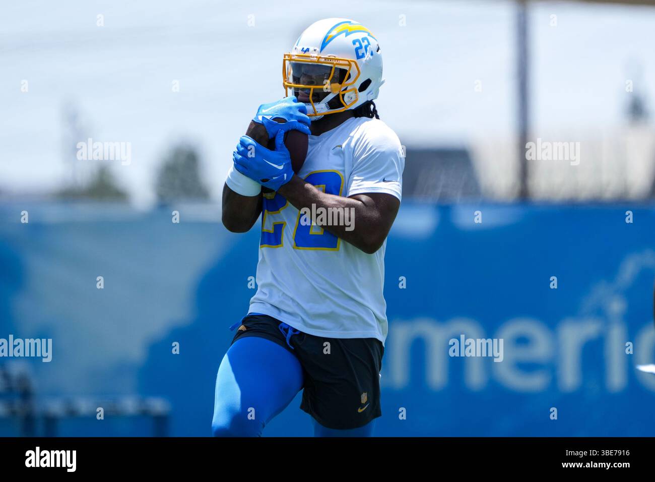 Los Angeles Chargers running back Najee Harris (22) during organized ...