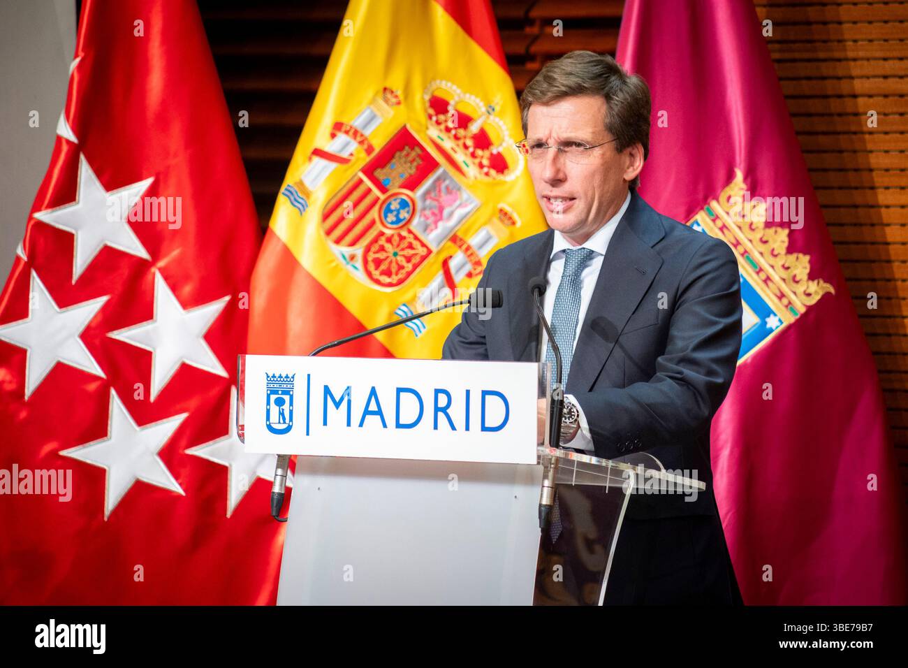 Jose Luis Martinez-Almeida speaks during the ceremony of welcoming of ...