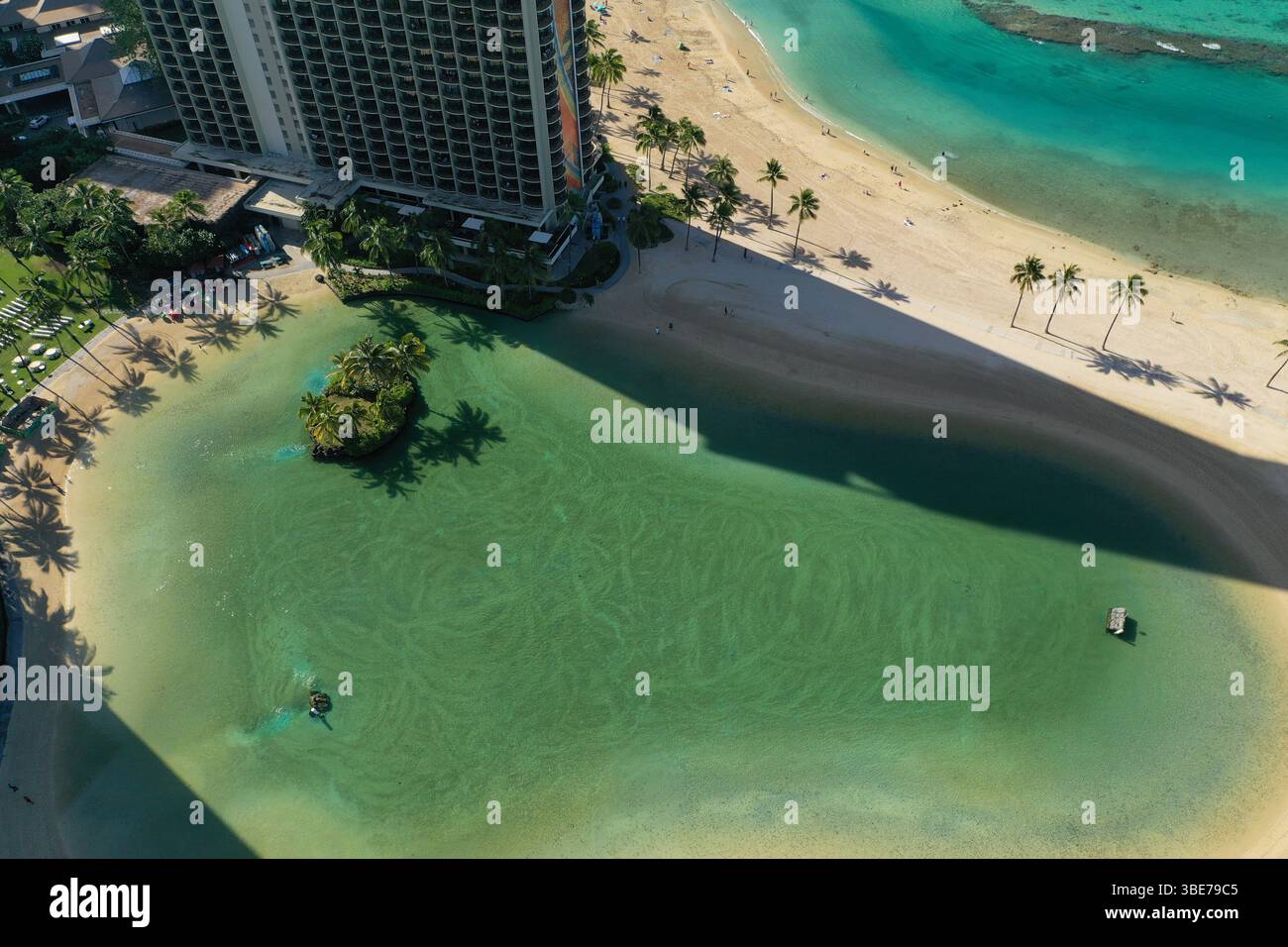 Aerial view of Duke Kahanamoku Lagoon and Waikiki Beach near Hilton ...