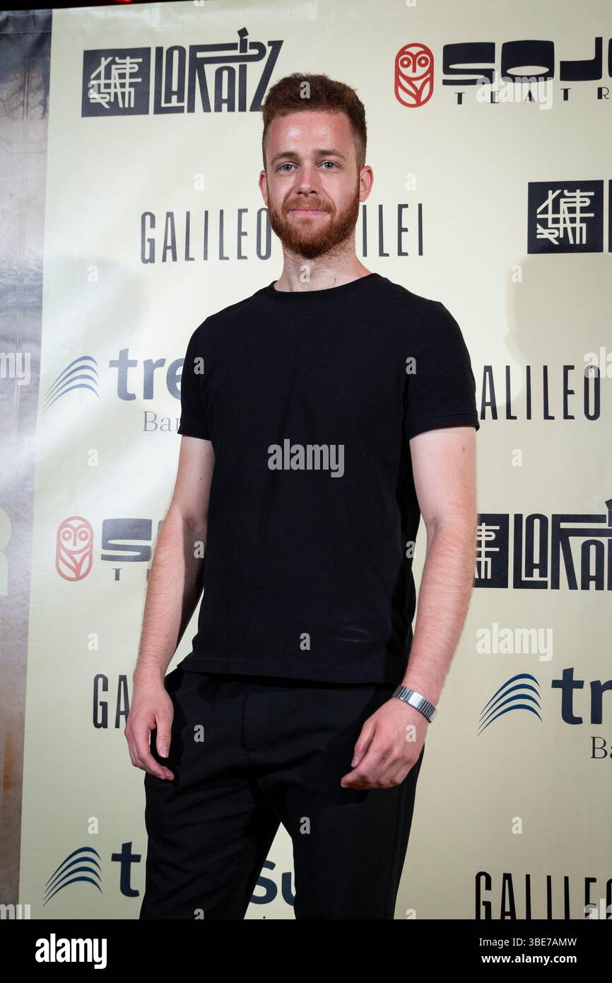 Madrid, Spain. 27th May, 2025. Samuel Pons attends to 'Traje and Tupper ...