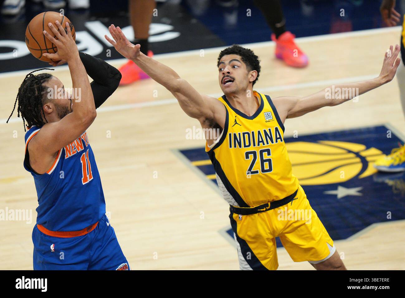 New York Knicks guard Jalen Brunson (11) shoots the ball over Indiana ...