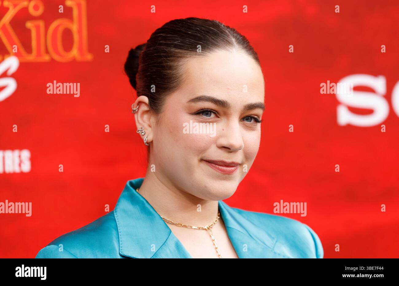 New York, United States. 27th May, 2025. Mary Mouser arrives on the red ...
