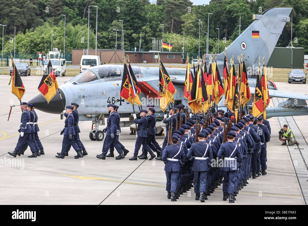 Generalleutnant Holger Neumann hat das Kommando über die Luftwaffe von Generalleutnant Ingo ...