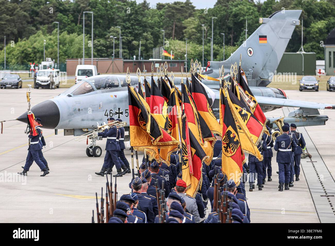 Generalleutnant Holger Neumann hat das Kommando über die Luftwaffe von ...