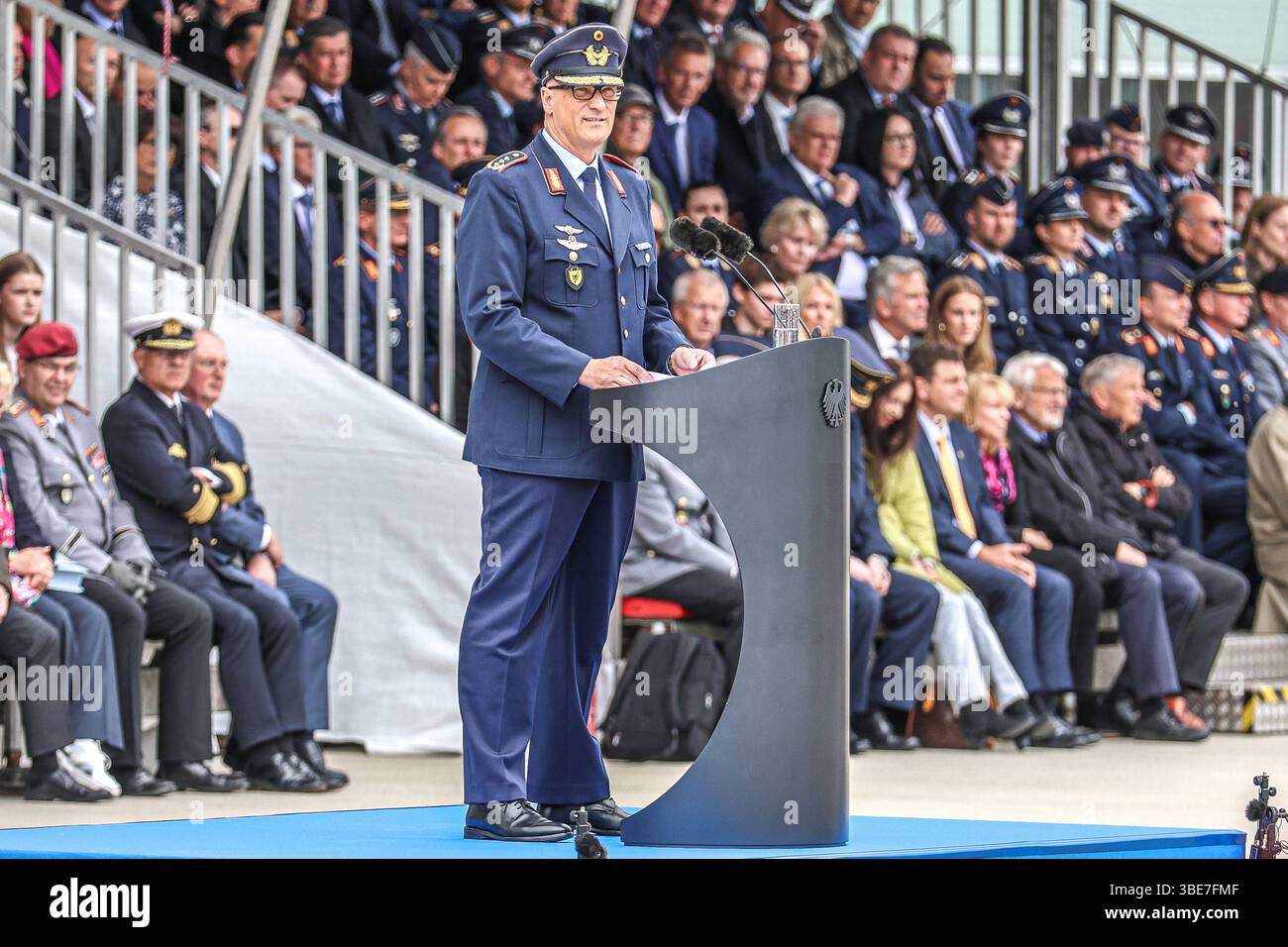 Generalleutnant Holger Neumann hat das Kommando über die Luftwaffe von Generalleutnant Ingo ...