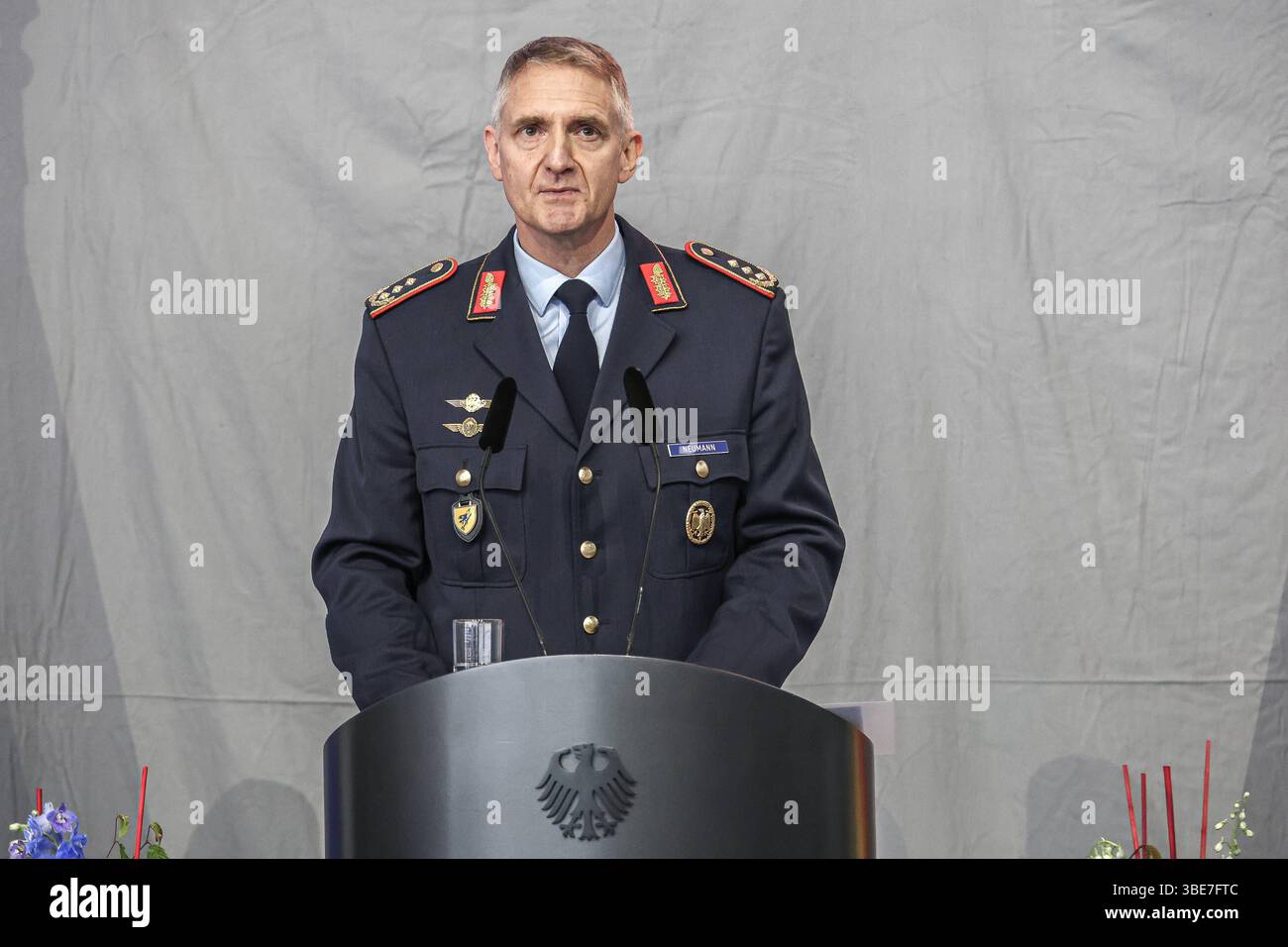 Generalleutnant Holger Neumann hat das Kommando über die Luftwaffe von Generalleutnant Ingo ...