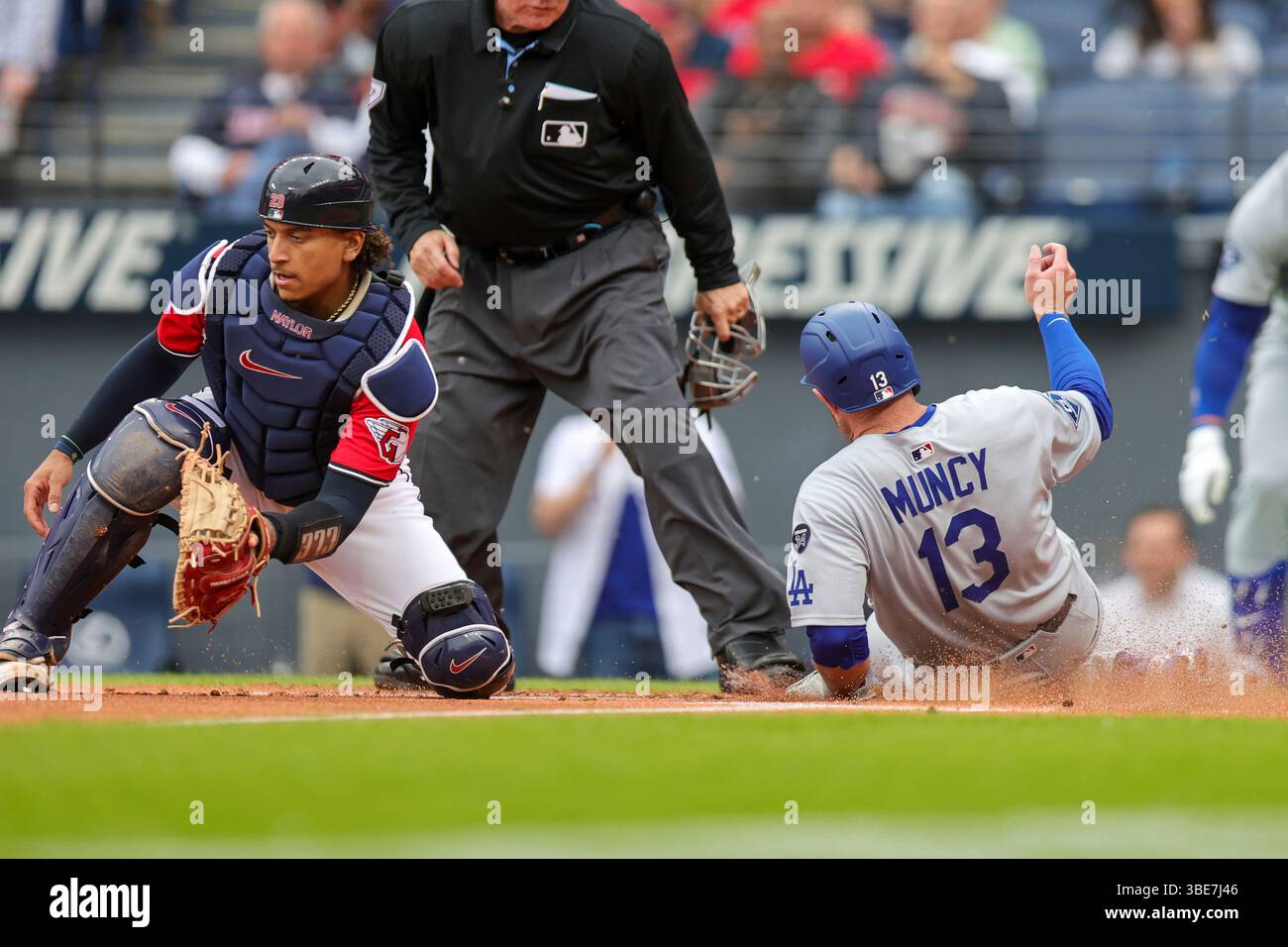 CLEVELAND, OH - MAY 27: Los Angeles Dodgers third baseman Max Muncy (13 ...