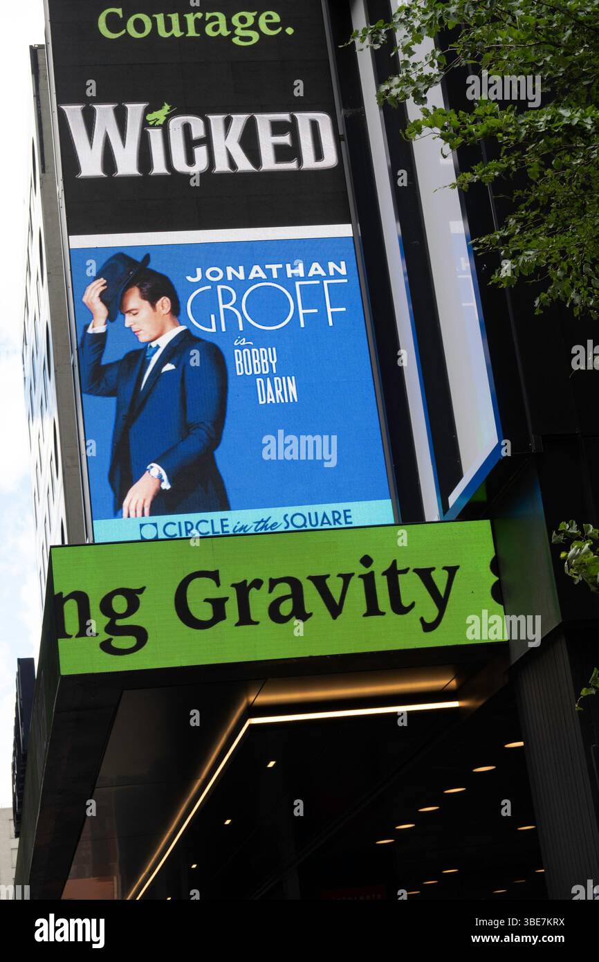 Jonathan Groff is Bobby Darin in "Just in Time" musical at Circle in ...