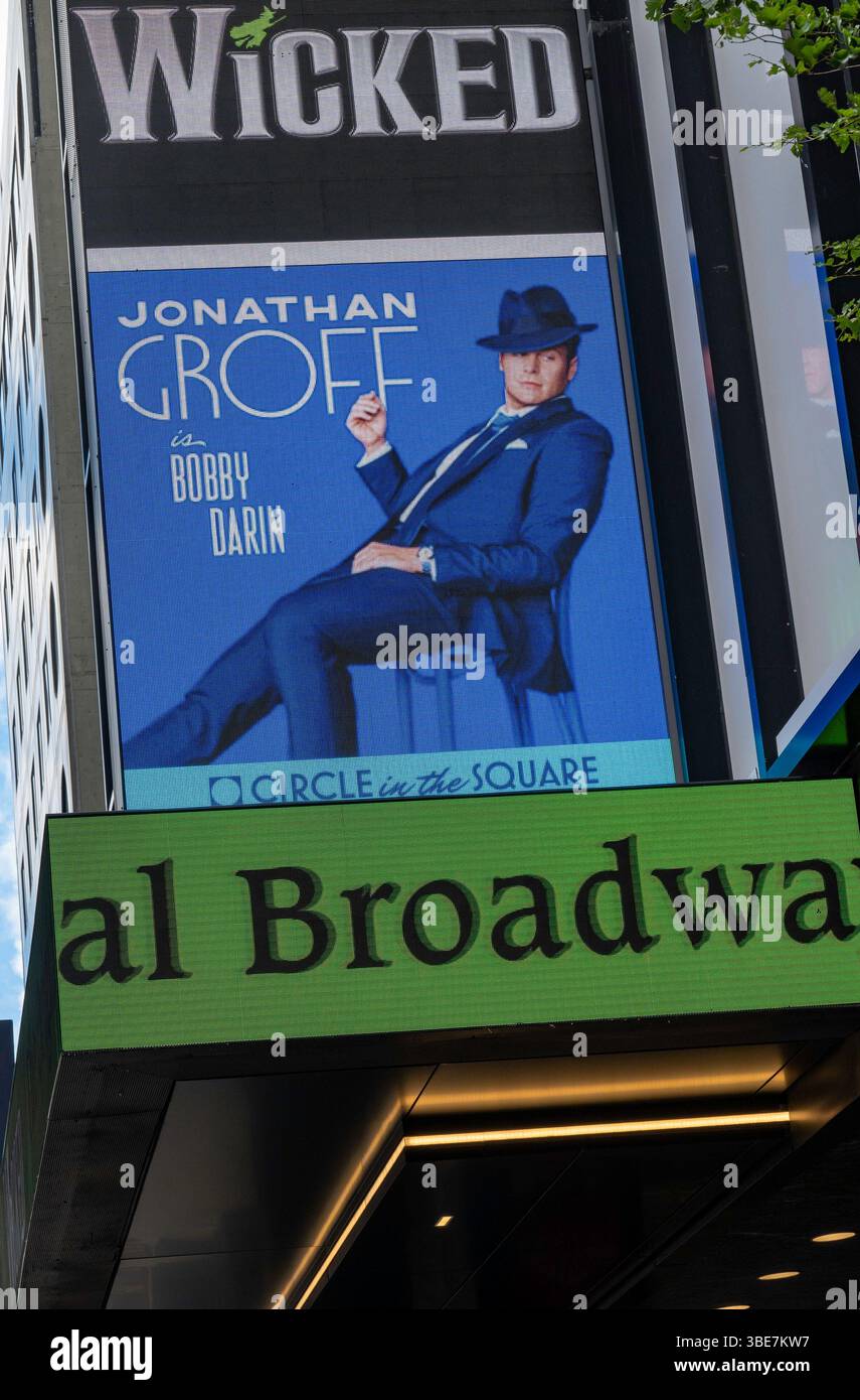 Jonathan Groff is Bobby Darin in "Just in Time" musical at Circle in ...