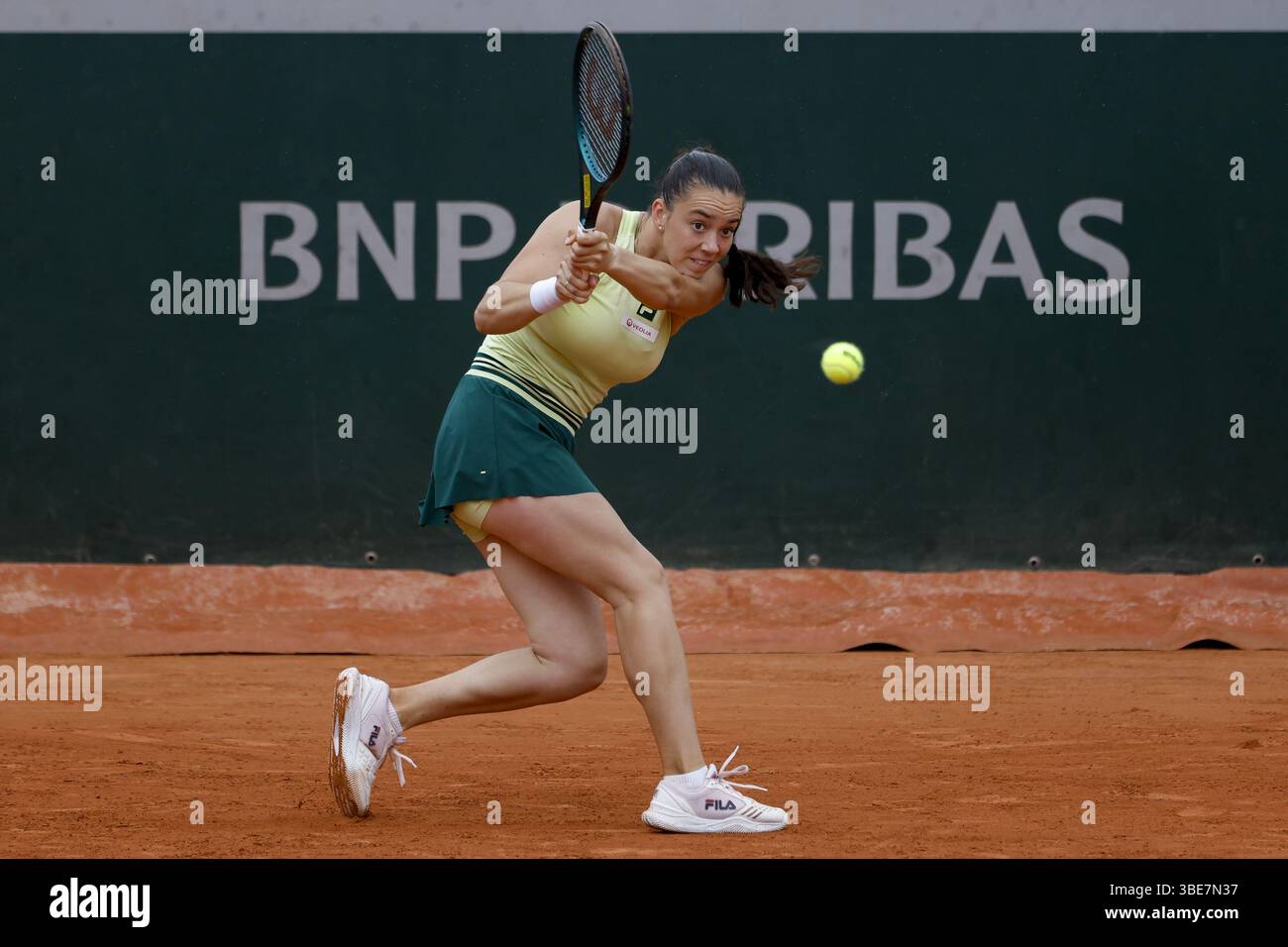 Tereza Valentova of Czech Republic during day 3 of Roland-Garros 2025 ...