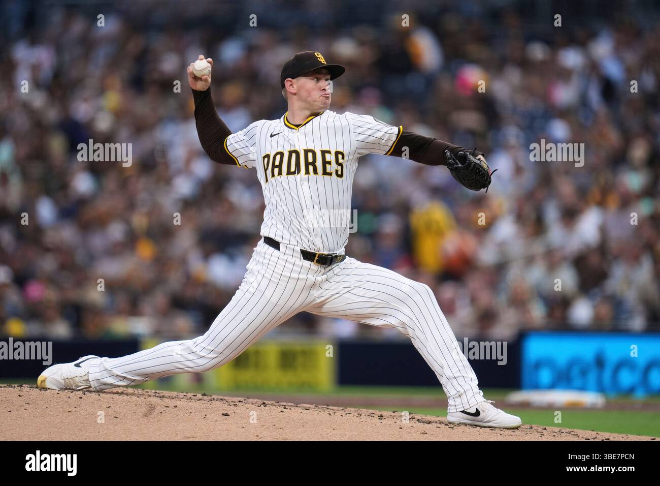 San Diego Padres starting pitcher Stephen Kolek works against a Miami ...