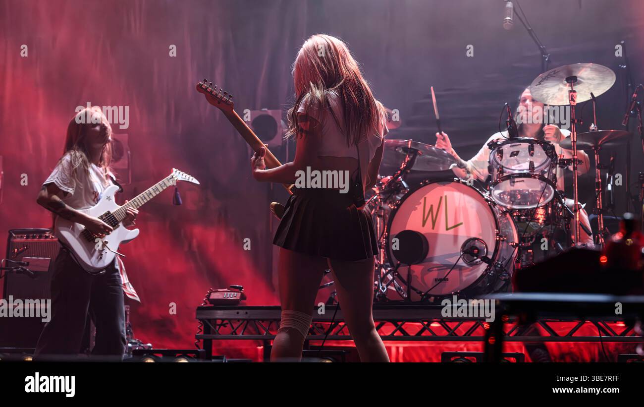 Edinburgh, UK. 27th May, 2025. Hester Chambers, Rhian Teasdale and ...