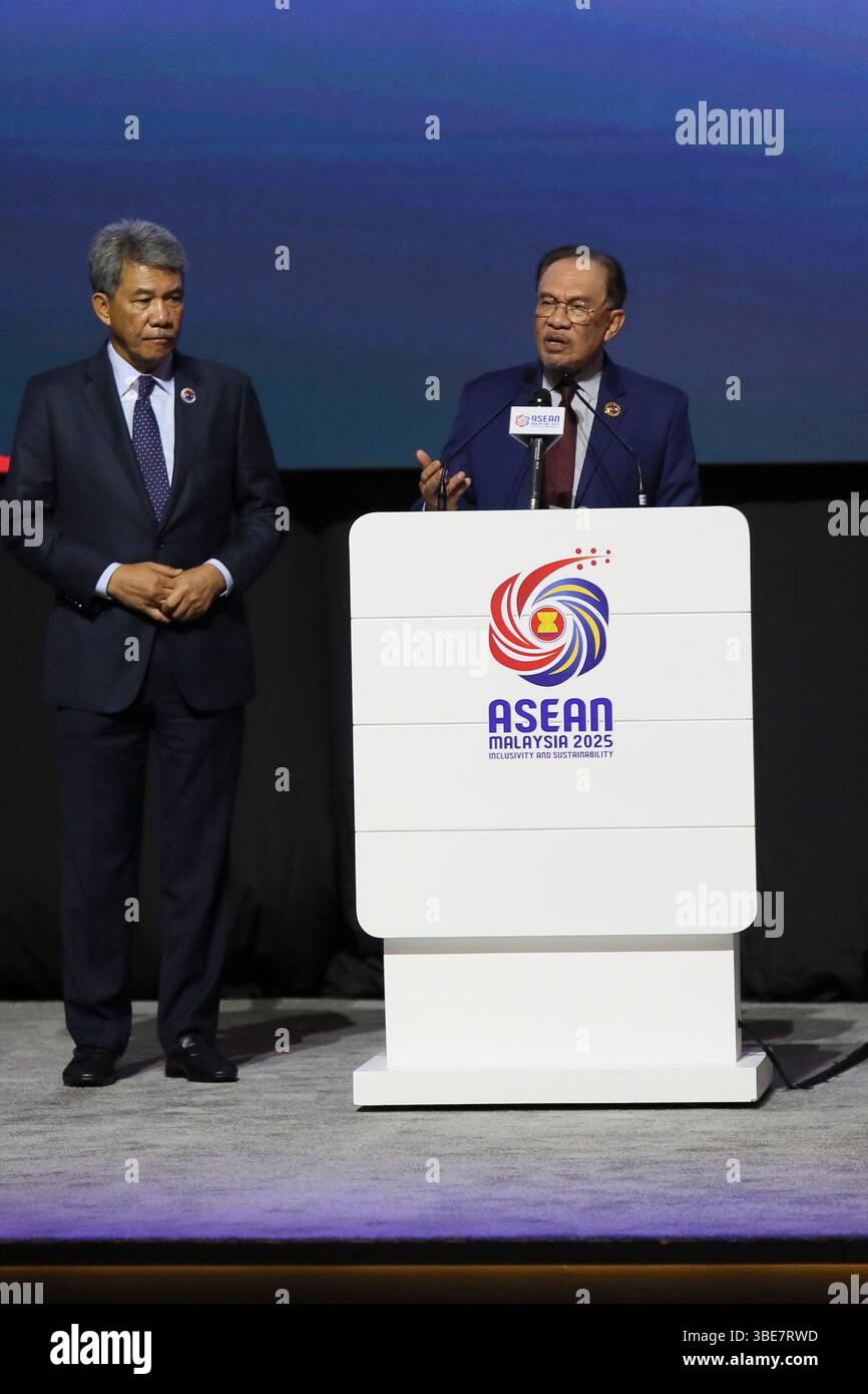 Kuala Lumpur, Malaysia. 27th May, 2025. Malaysia's Prime Minister Anwar ...