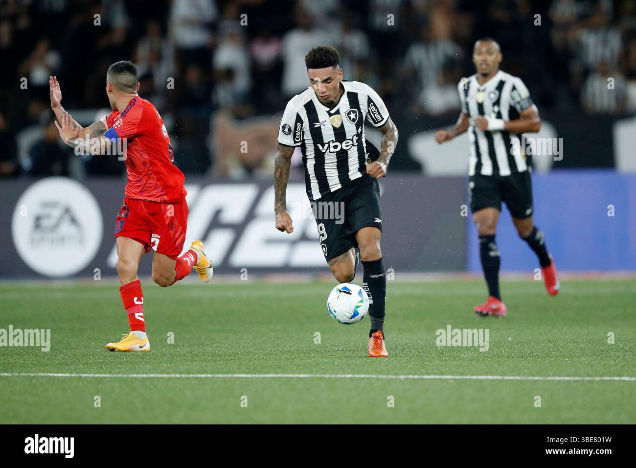 27th May 2025, Rio de Janeiro, Brazil: Igor Jesus of Botafogo and ...