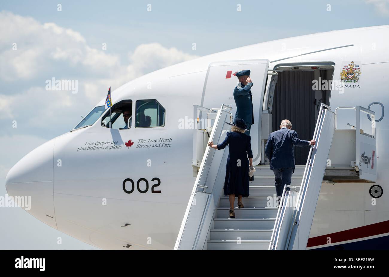 Ottawa, Canada. 27th May, 2025. King Charles, right, and Queen Camilla ...