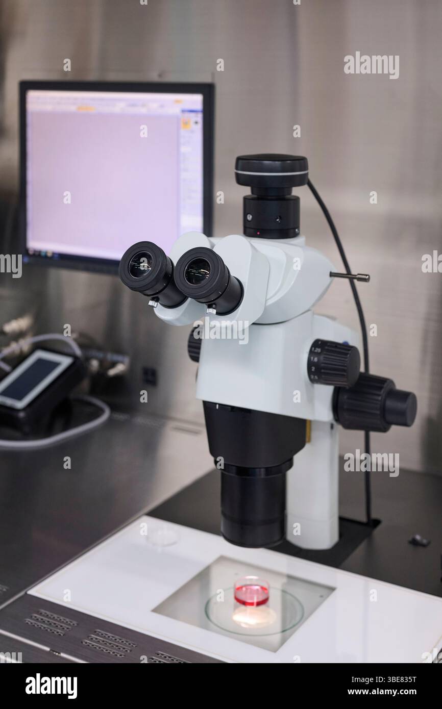 Female doctor set up medical hi-res stock photography and images - Alamy