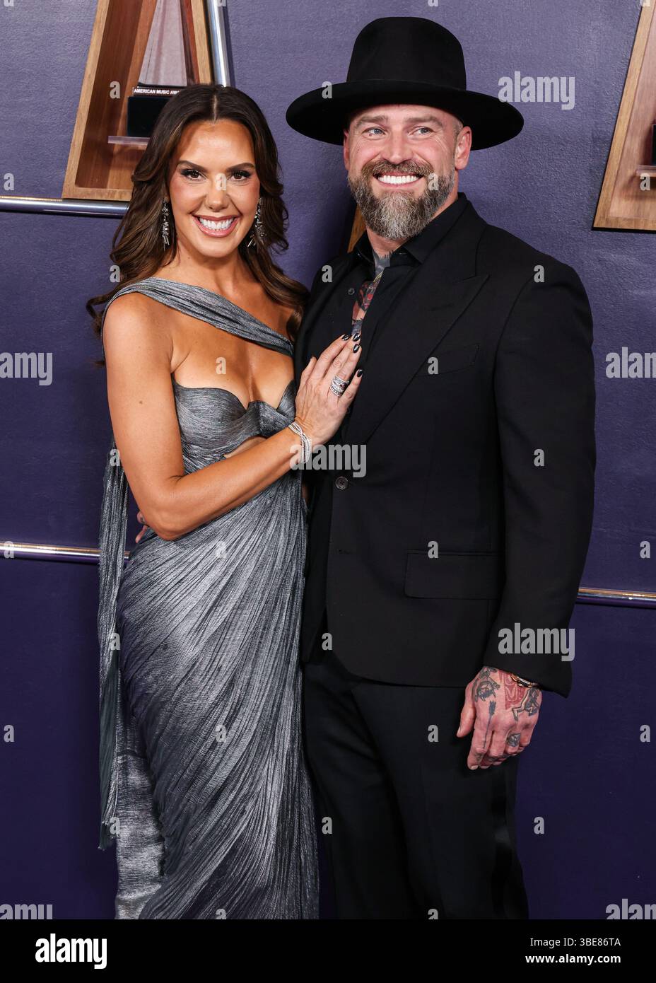 LAS VEGAS, NEVADA, USA - MAY 26: Kendra Scott and boyfriend Zac Brown ...