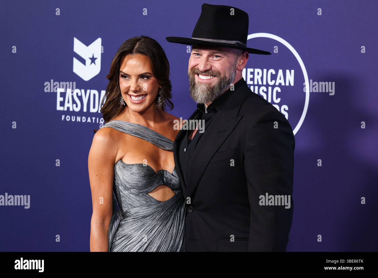 LAS VEGAS, NEVADA, USA - MAY 26: Kendra Scott and boyfriend Zac Brown ...