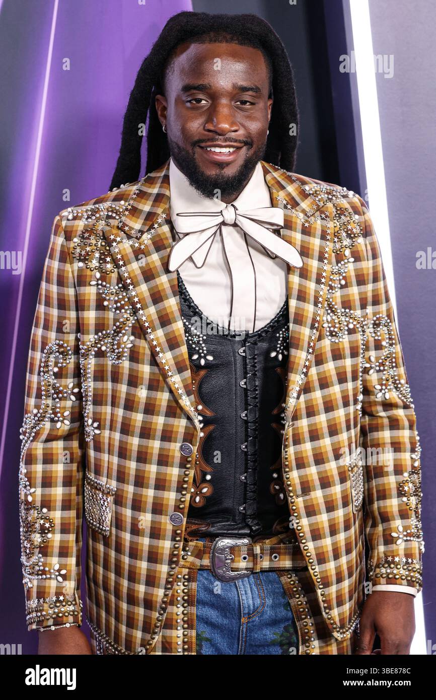 LAS VEGAS, NEVADA, USA - MAY 26: Shaboozey arrives at the 2025 American ...