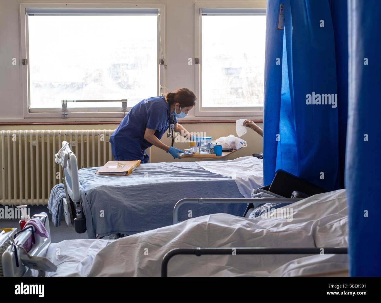 Acute inpatient ward hi-res stock photography and images - Alamy