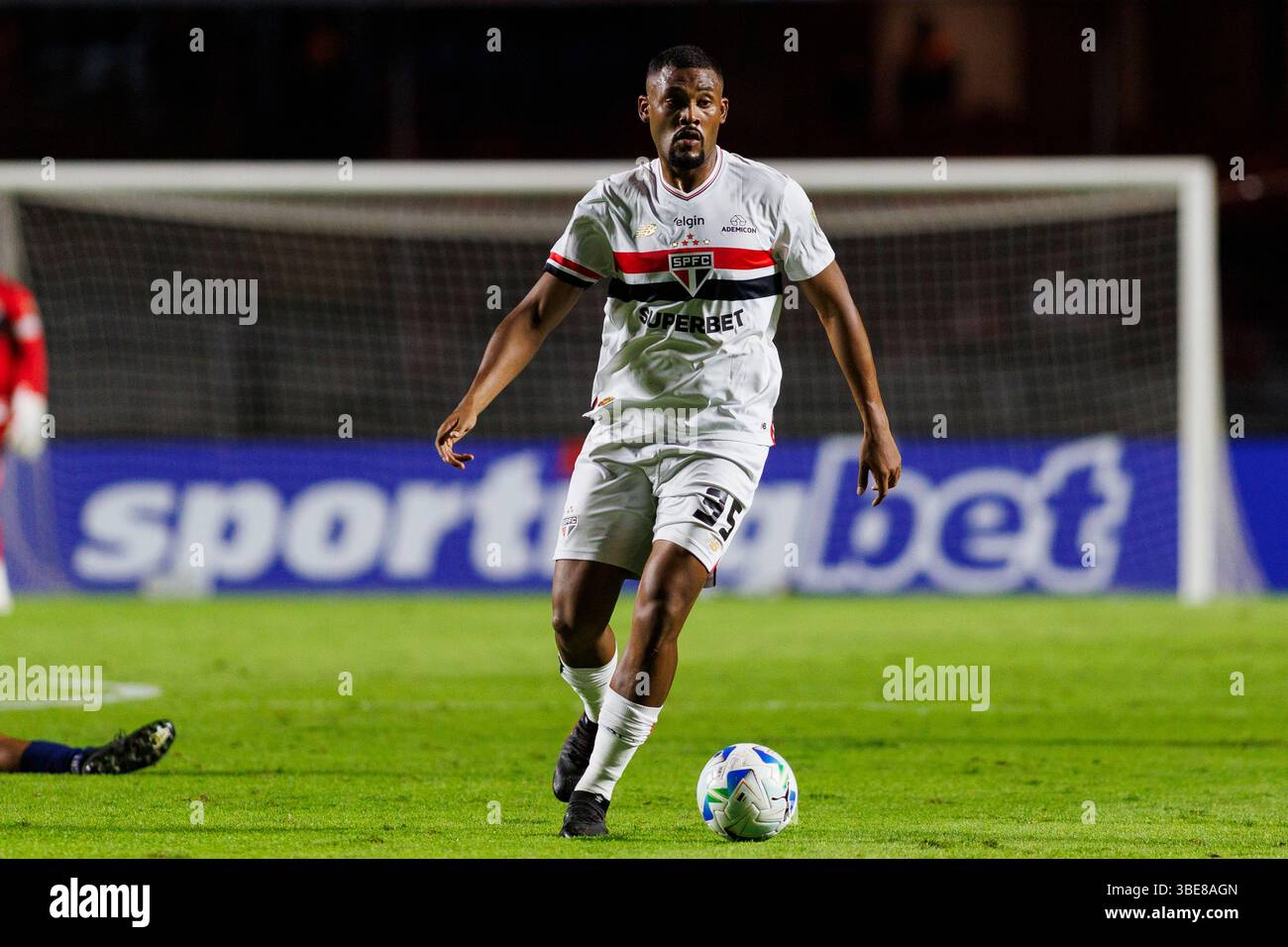 Sao Paulo, Brazil - May 27: José Sabino of São Paulo controls the ball ...