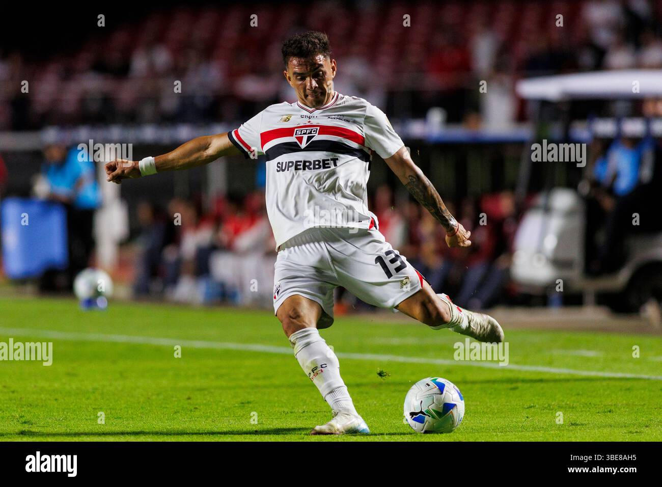 Sao Paulo, Brazil - May 27: Enzo Díaz of São Paulo passes the ball ...