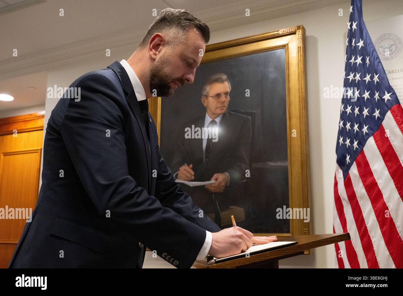 Pete hegseth at the pentagon hi-res stock photography and images - Alamy