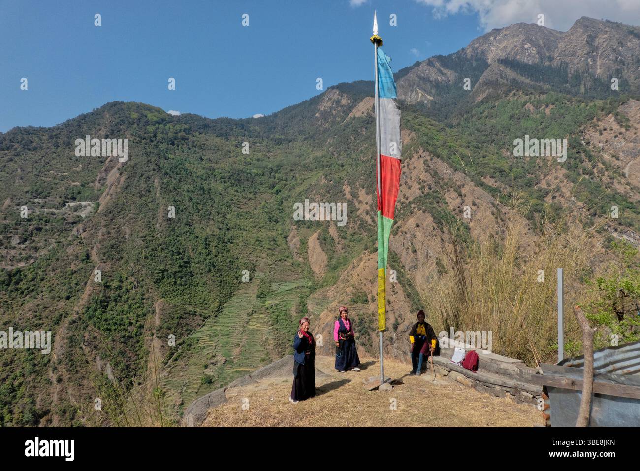 Traditional Tamang family on the Tamang Heritage Trail, Thuman, Nepal ...