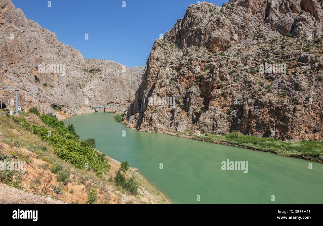 The 'stone road' built on the impassable rocks of the Dark Canyon and ...